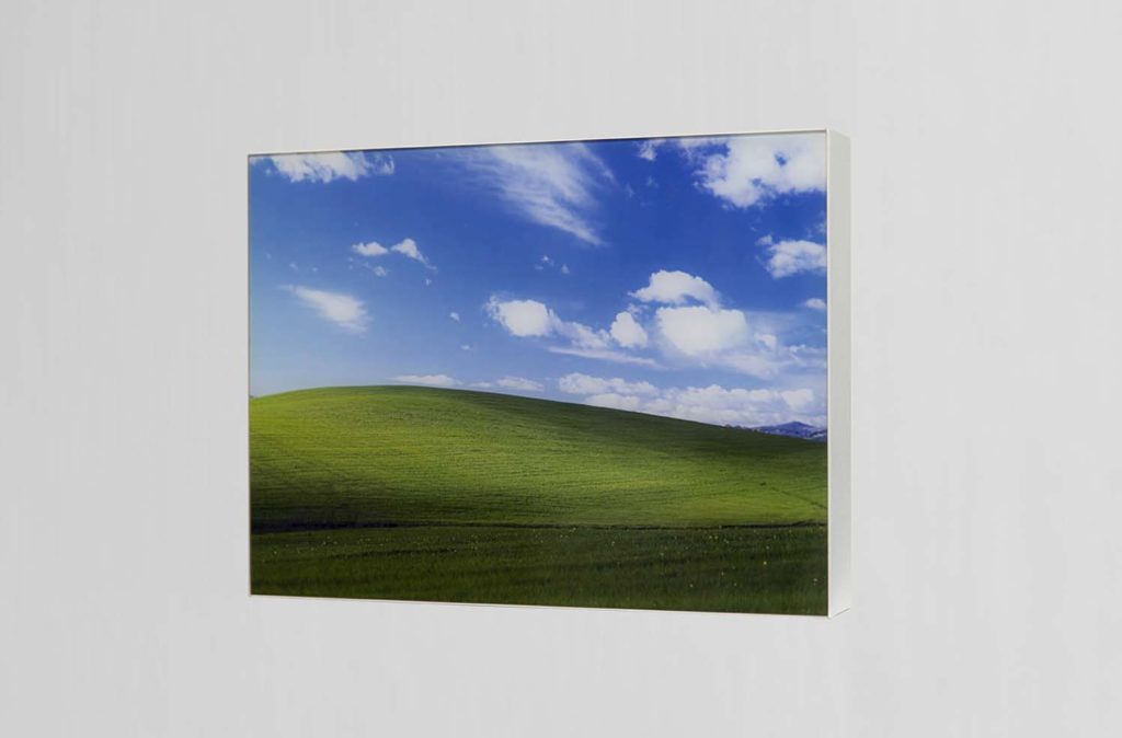 C: \WINDOWS \Web \Wallpaper \Colline verdoyante - 2010 - Delphine Renault